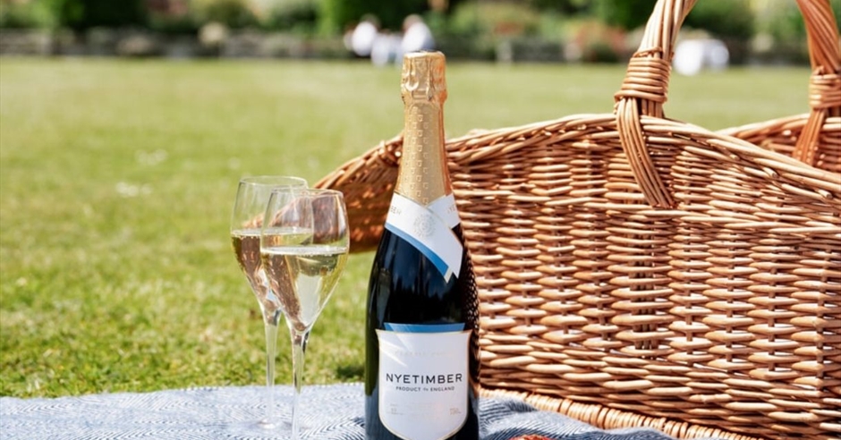 Nyetimber Wine Tasting and Canapes on the Colonnades - Food and Drink ...
